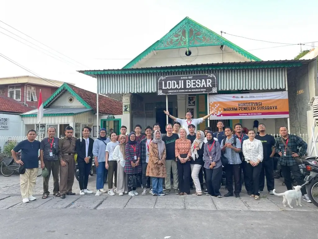 Peneleh as a Living Library: Collaboration between Surabaya and ...